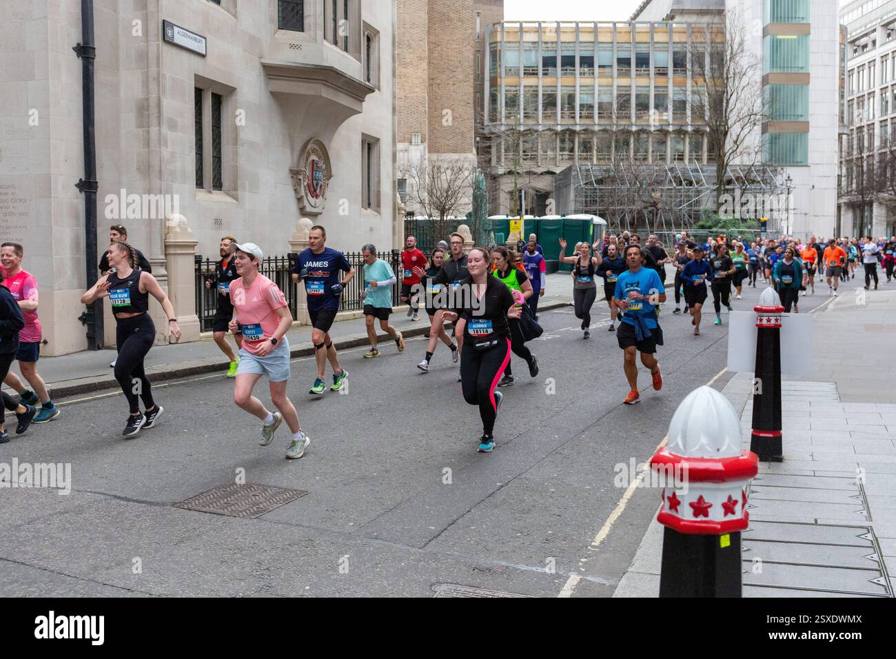 Cancer Research UK London Winter Run, 10th Anniversary Feb 2025 Stock ...