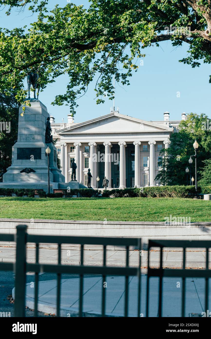 The Treasury Building and statues in Washington DC Stock Photo - Alamy