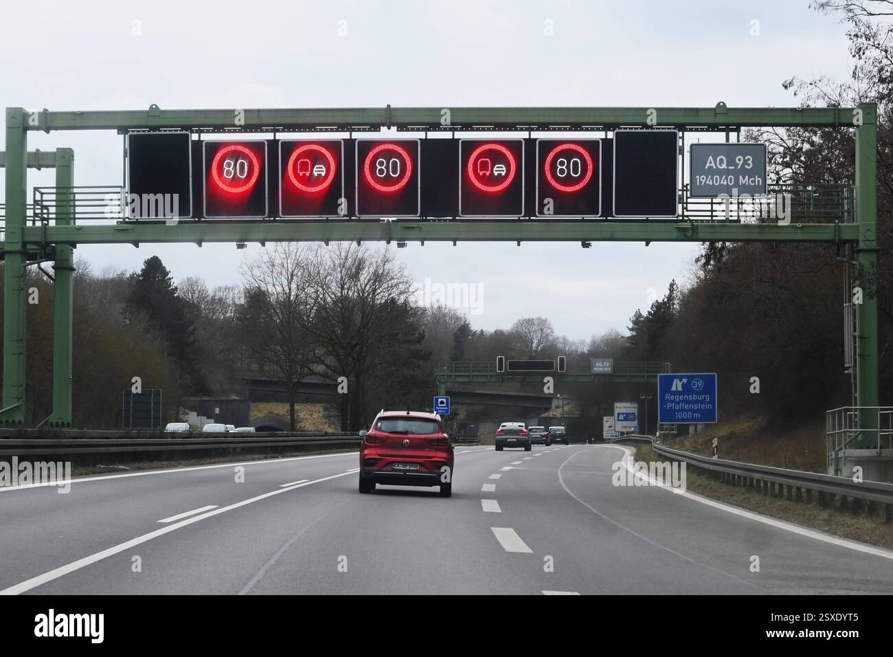 Autobahn - Tempo bzw Tempolimit 80 km h *** Freeway speed or speed ...