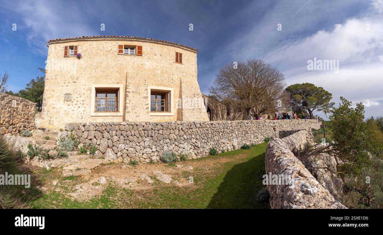 Alaró Castle hermitage and hostelry, Alaró hill, Dry stone route ...