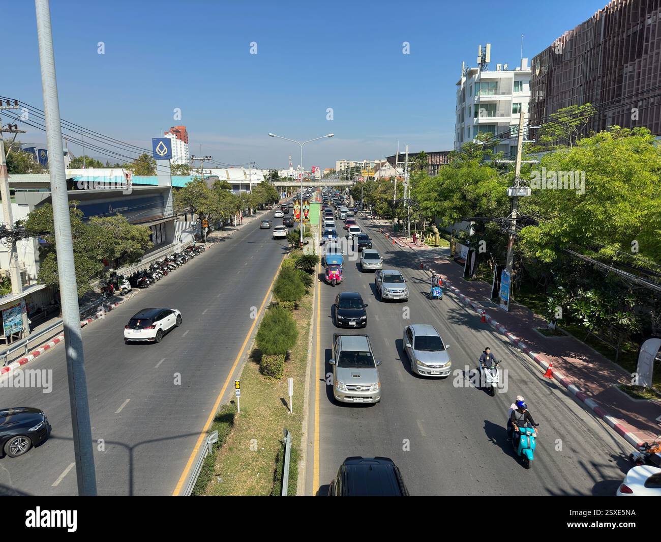 Asian highway road smartphone stock photos and images - Alamy