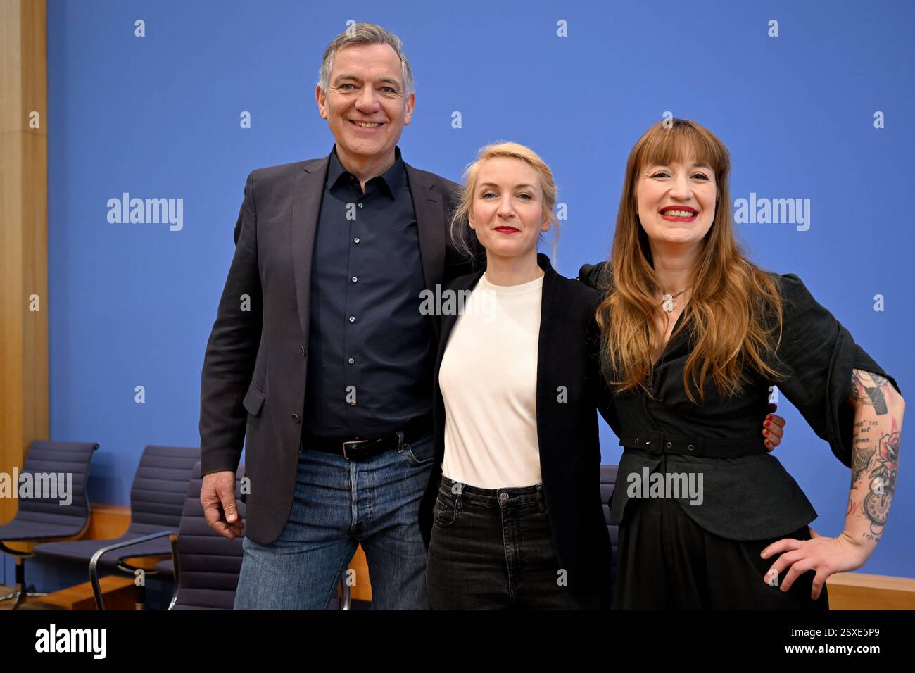 Berlin, Germany. 24th Feb, 2025. Jan van Aken (Die Linke, l-r), party ...