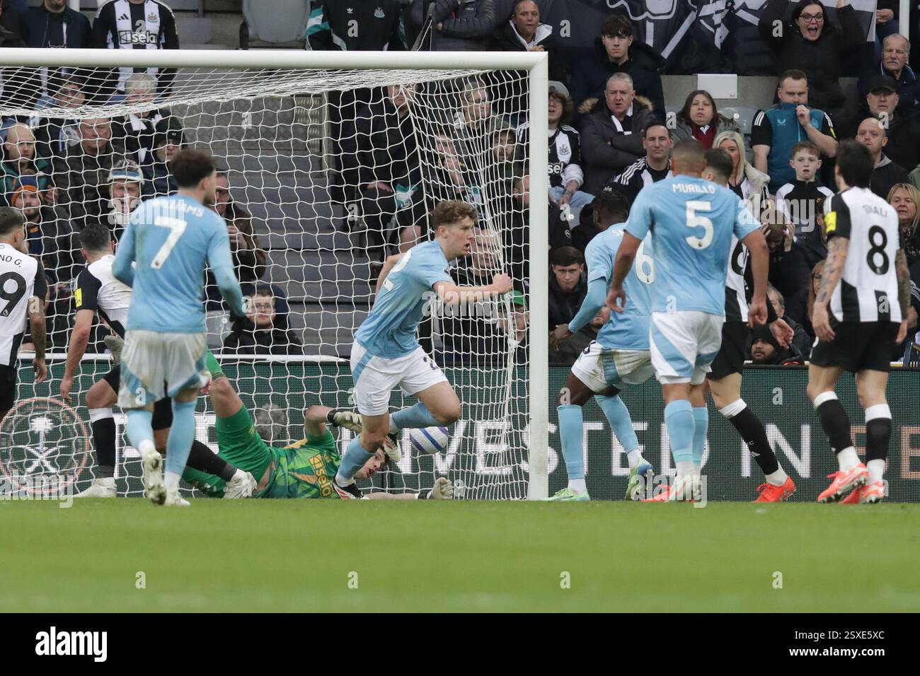 Ryan Yates of Nottingham Forest Celebrates scoring 4-3 - Newcastle ...