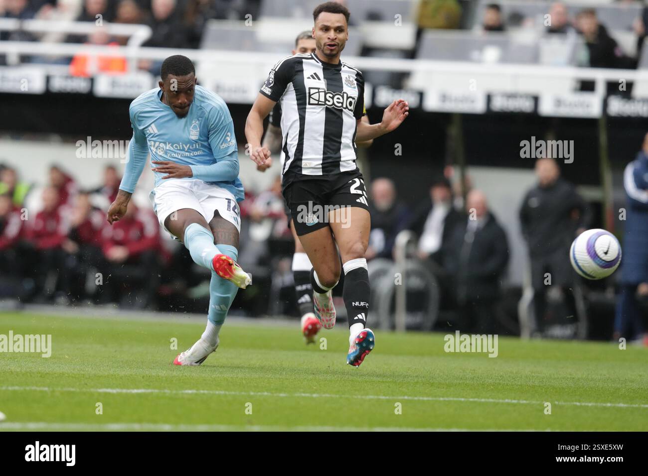 Callum Hudson-Odo of Nottingham Forest scores 0-1 - Newcastle United v ...