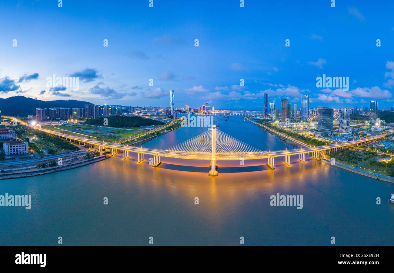 Night view of Hengqin Bridge in Zhuhai, Guangdong Province, China Stock ...