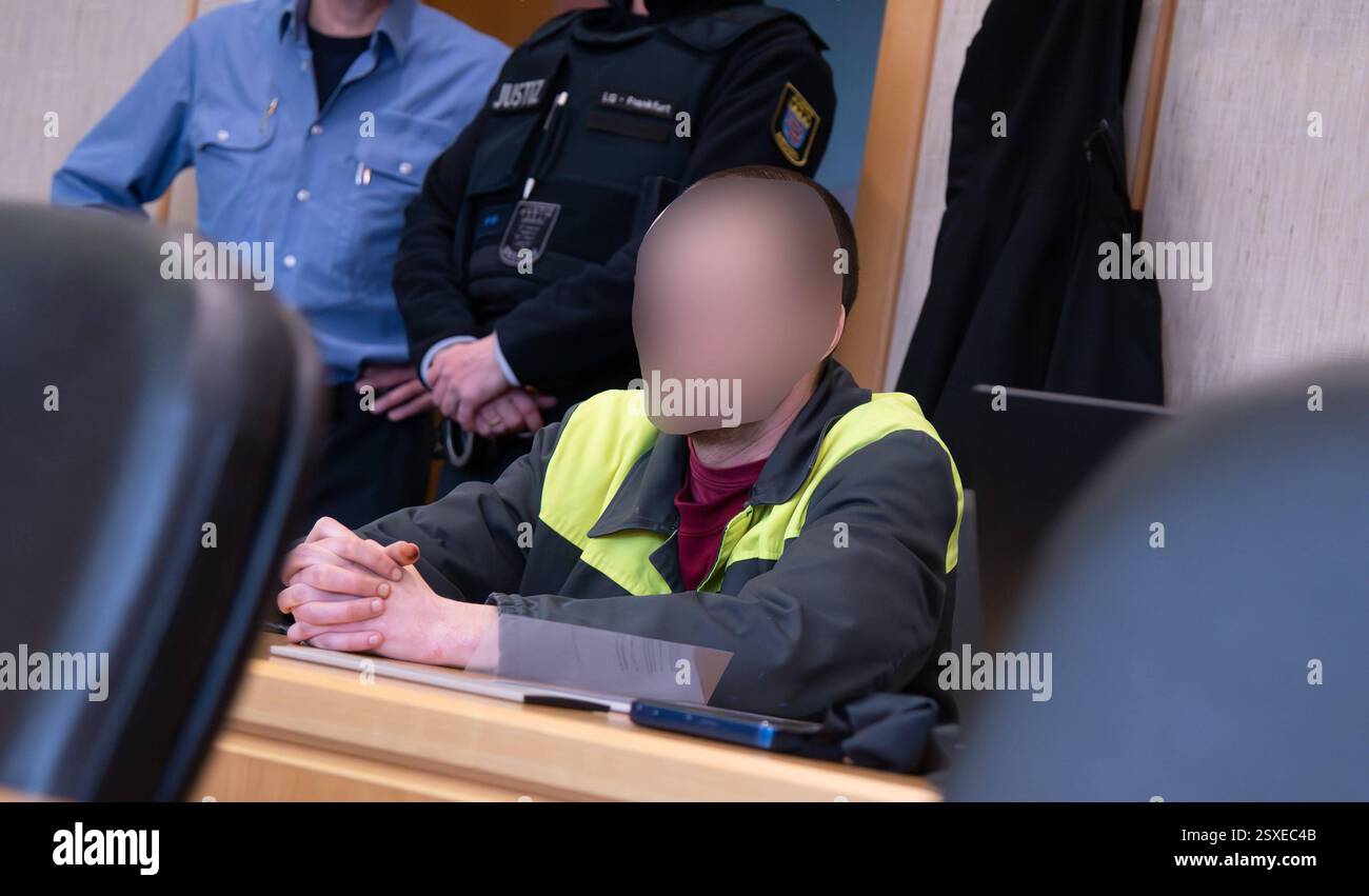 24.02.2025, xblx, Lokales, Anklage: Mord, v.l. Angeklagter W., die ...