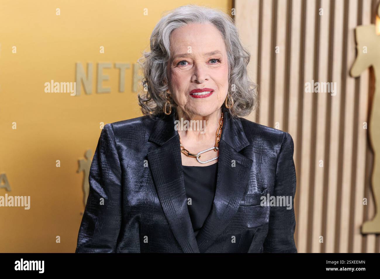 LOS ANGELES, CALIFORNIA, USA - FEBRUARY 23: Kathy Bates arrives at the ...