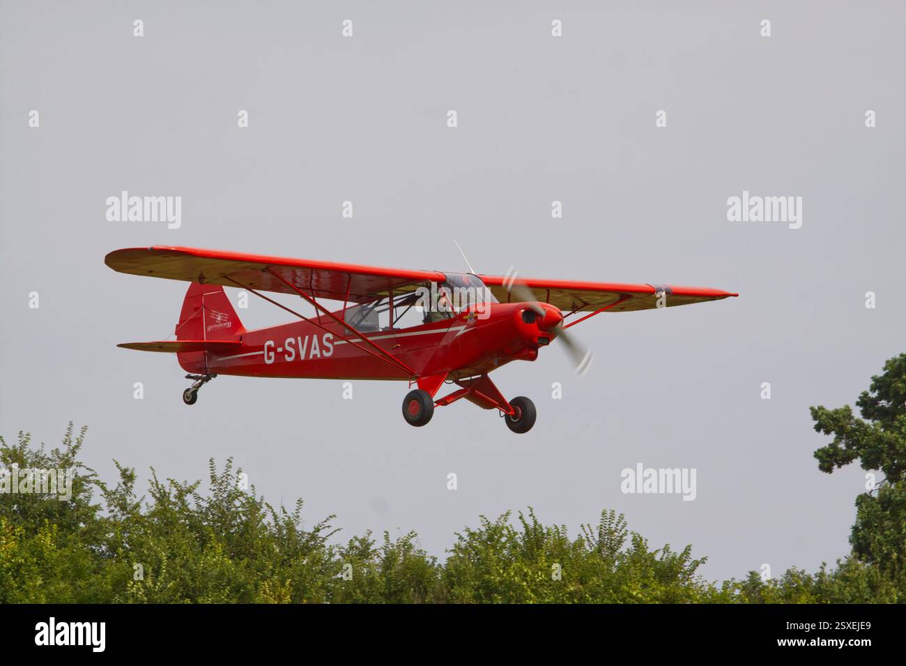 Piper PA-18,Super Cub, aeroplane in flight Stock Photo - Alamy