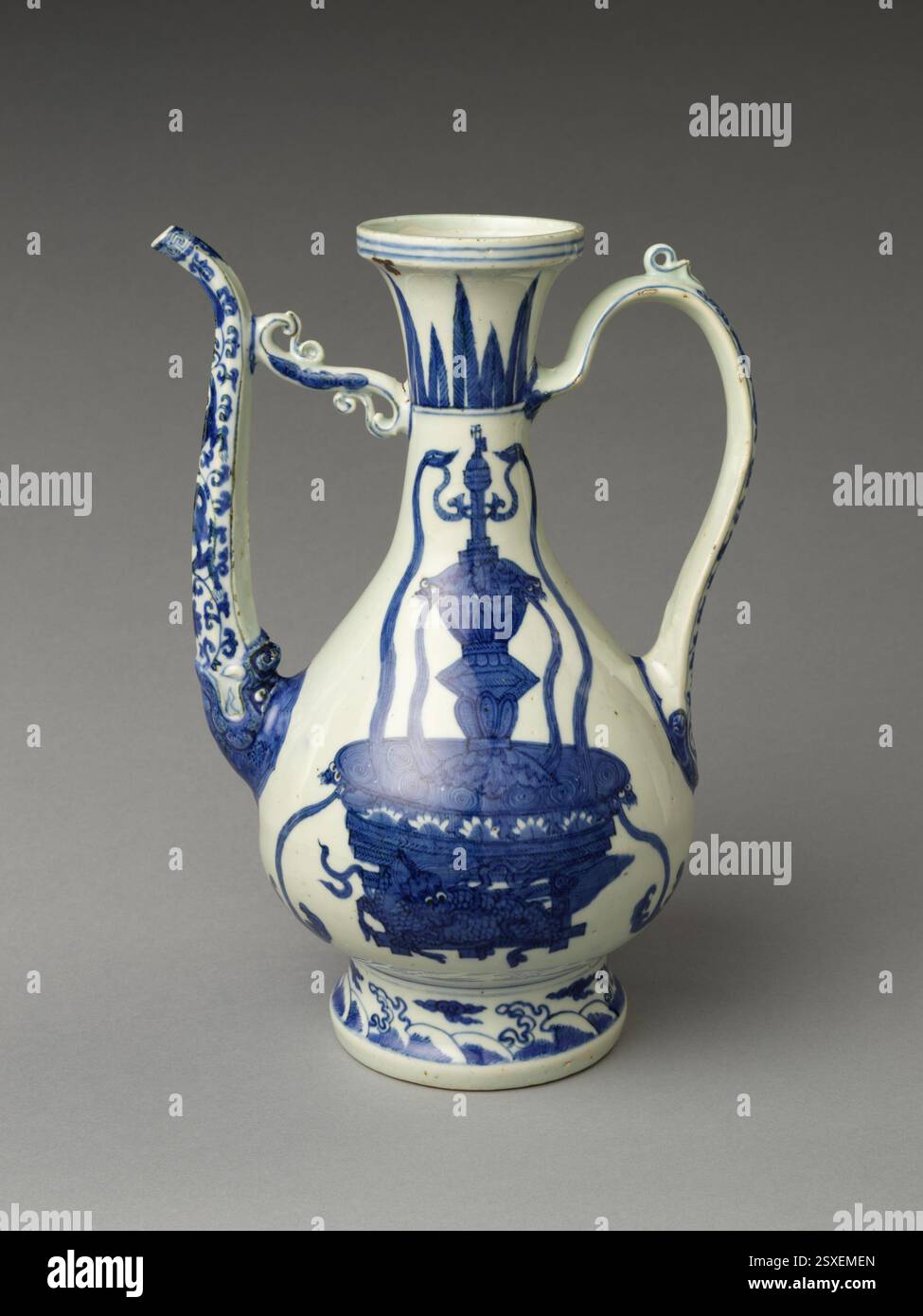 Mid-16th century Chinese porcelain ewer, known as the 'Magic Fountain ...
