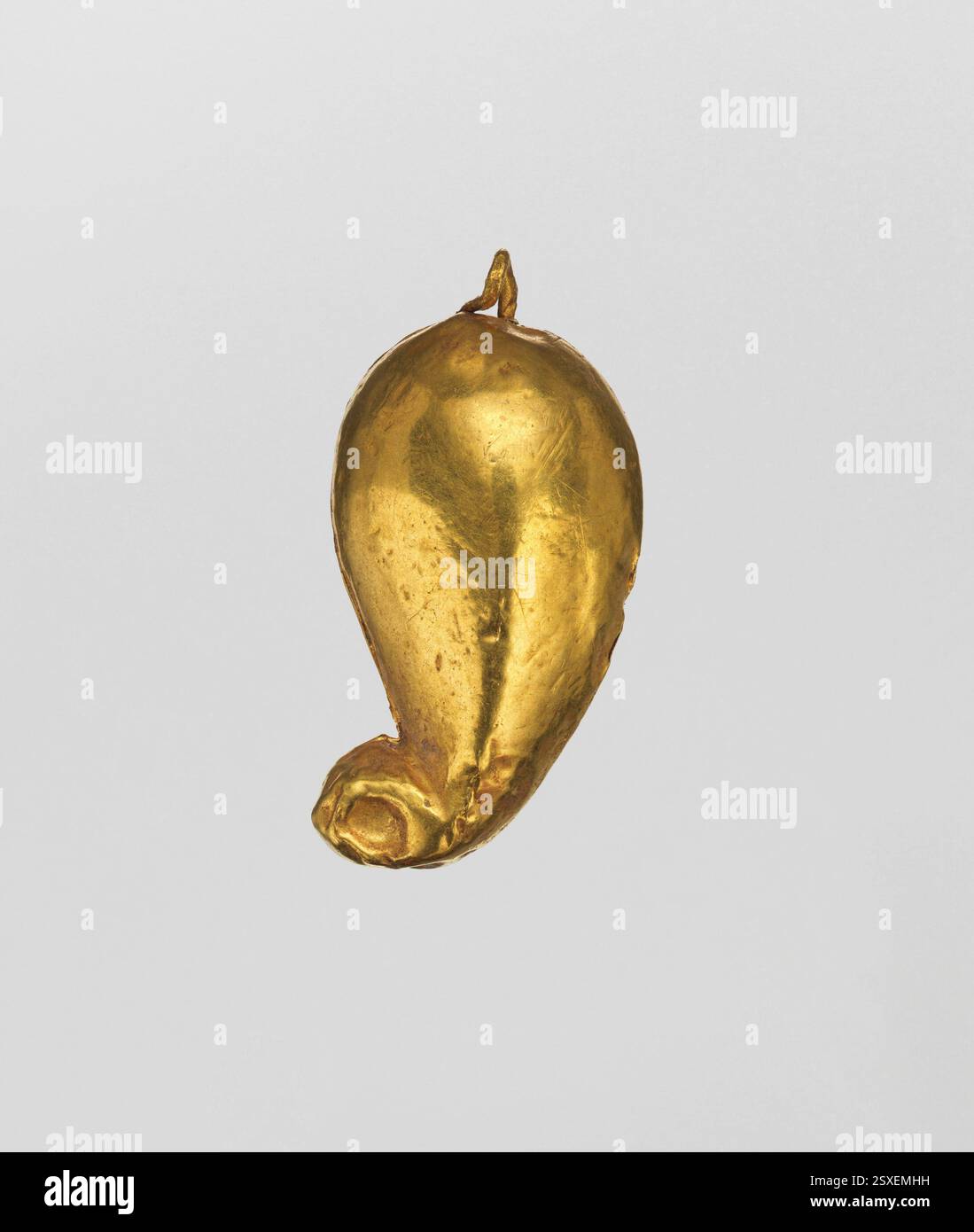 Gold pendant amulet from the Ptolemaic Period (332–30 B.C.), an example ...