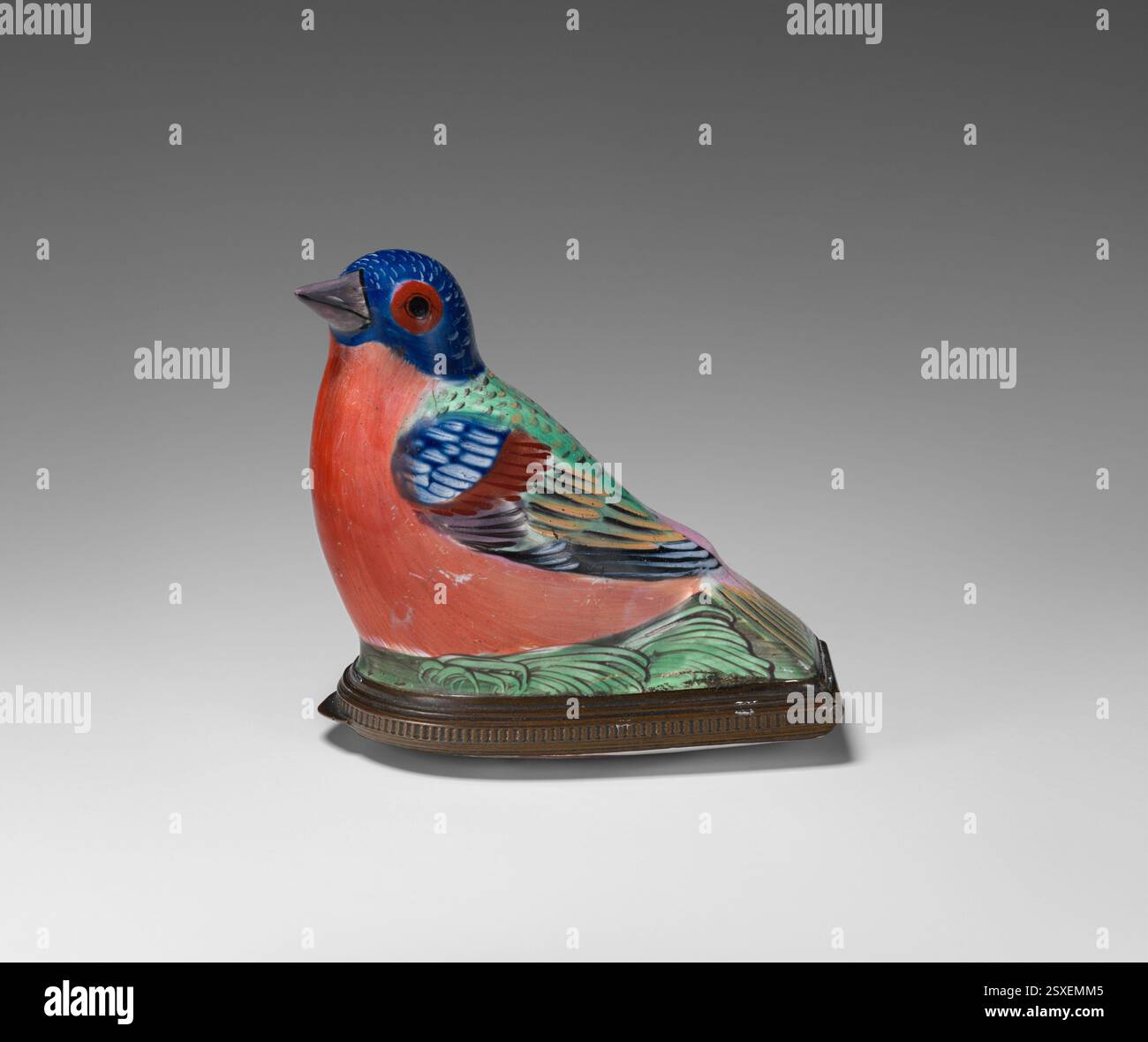 Enamel painted items hi-res stock photography and images - Alamy