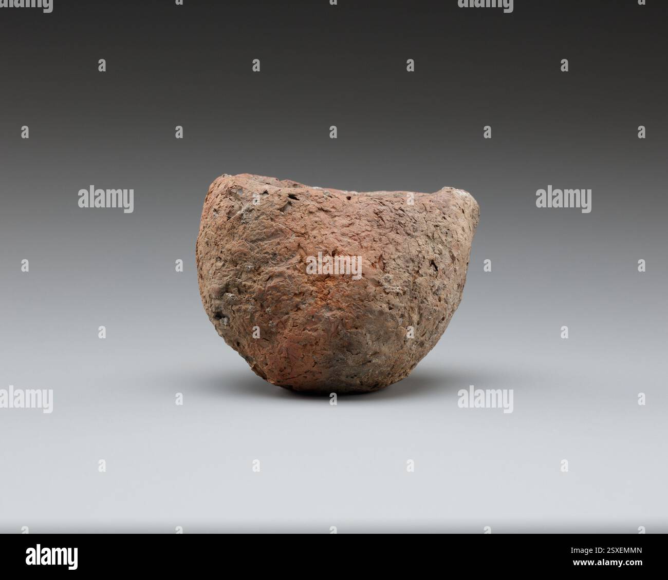 Tiny bowl, Neolithic Period, Buto–Merimda–Maadi, ca. 4500–4000 B.C Stock Photo - Alamy