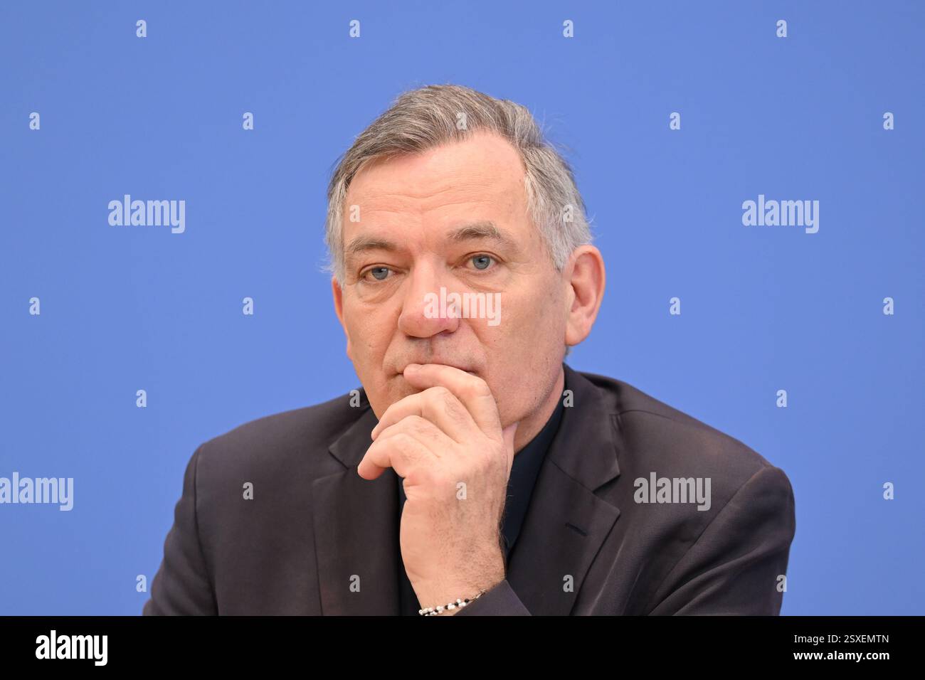 Berlin, Germany. 24th Feb, 2025. Jan van Aken (Die Linke), party ...