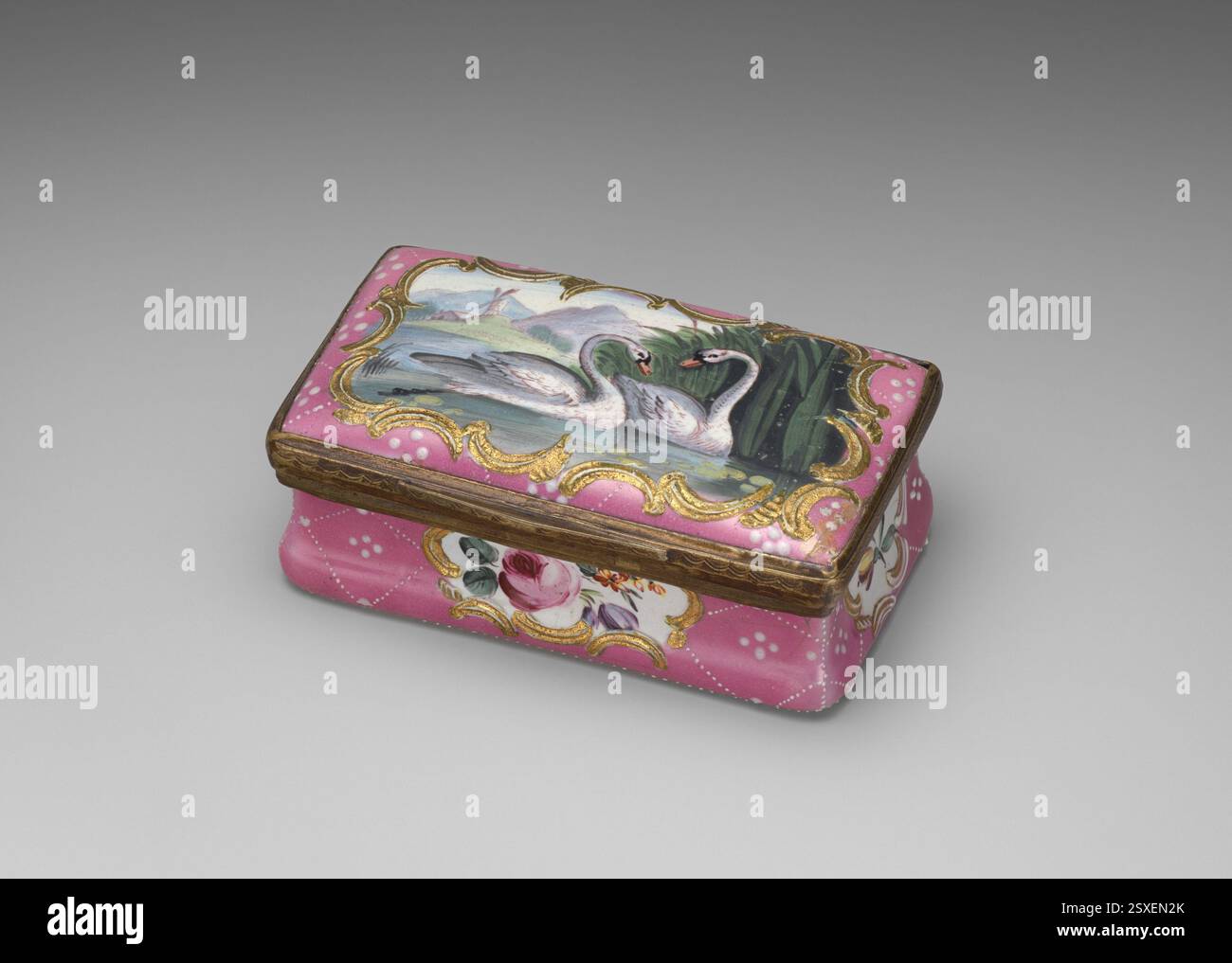 An enamel-painted snuffbox from the second half of the 18th century ...