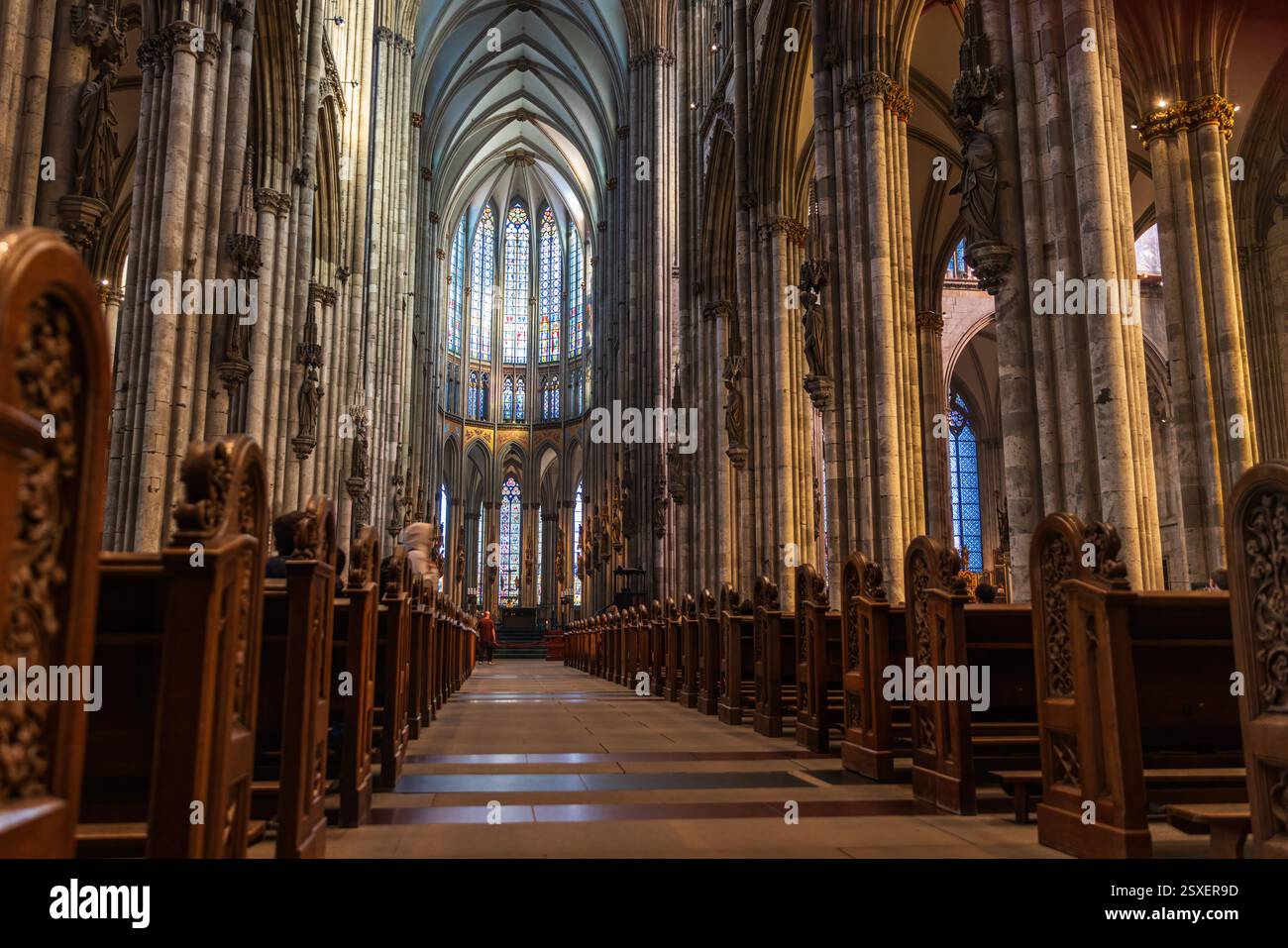 Inside view of the Cologne Cathedral Stock Photo - Alamy