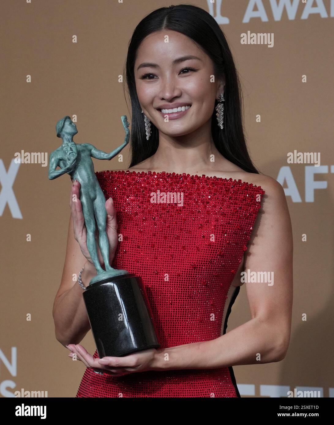 Anna Sawai winner of Outstanding Performance by an Ensemble in a Drama Series for "Sh?gun," pose ...