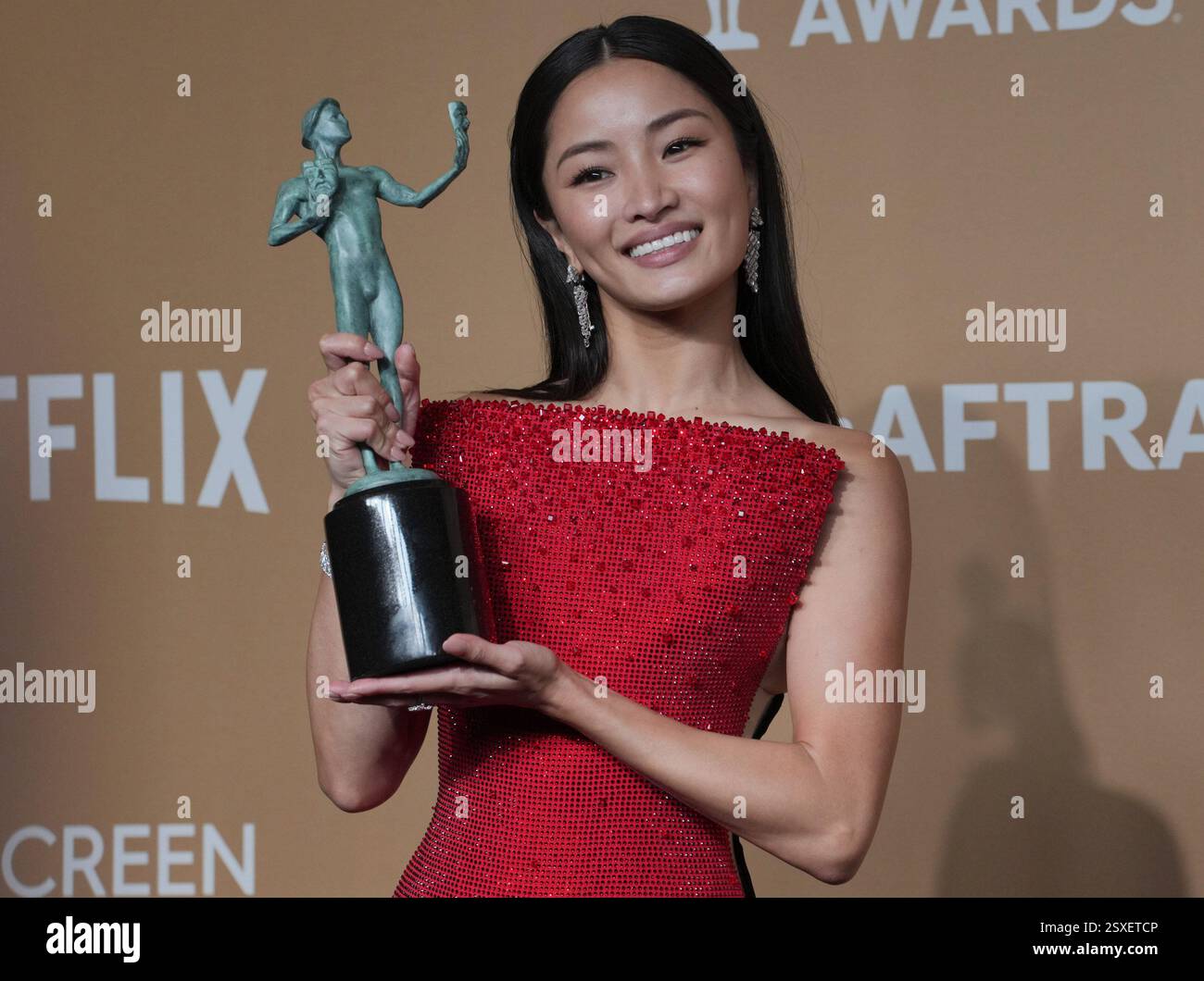 Anna Sawai winner of Outstanding Performance by an Ensemble in a Drama Series for "Sh?gun," pose ...