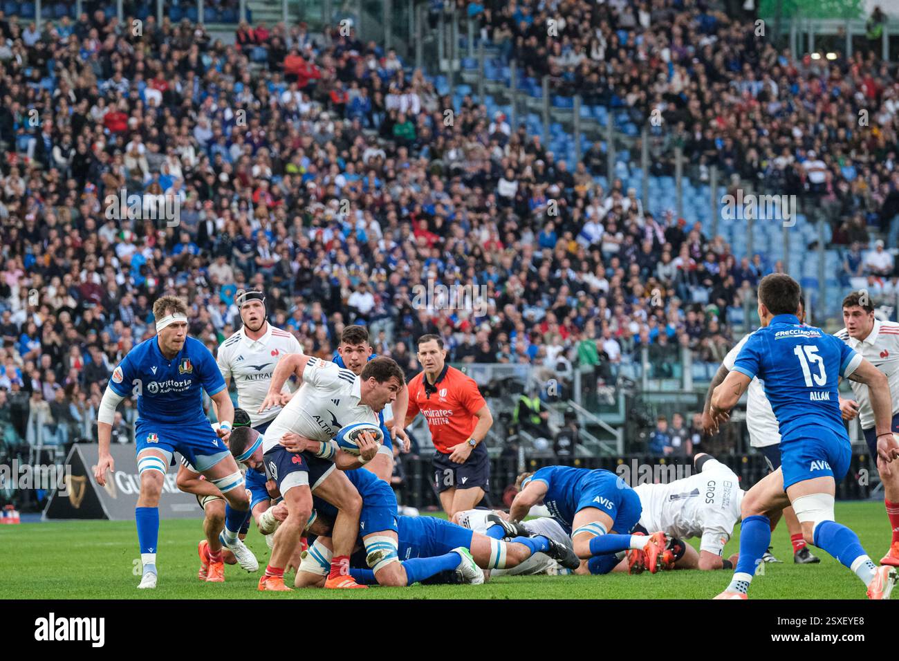 Rome, Italy. 23rd Feb, 2025. Antoine Dupont of Fance (C) during the ...
