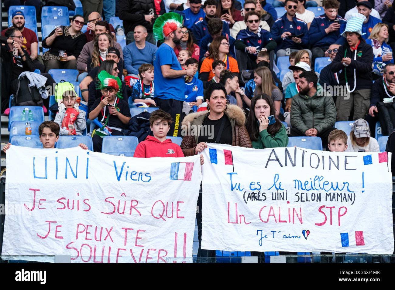 Supporters during the match between Italy and France in the Guinness ...