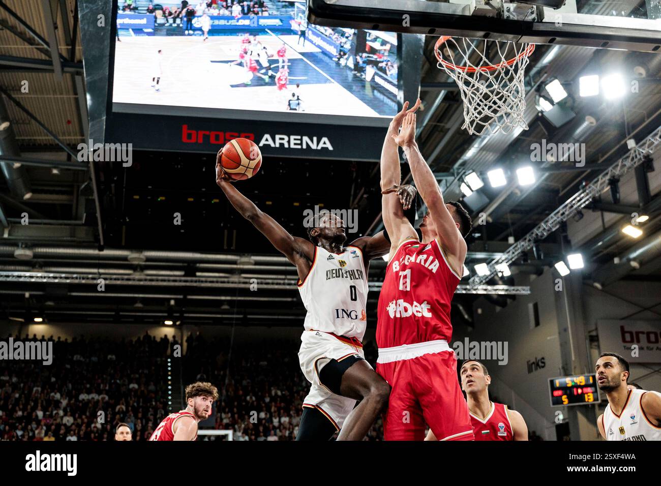 Bamberg, Deutschland. 23rd Feb, 2025. Isaac Bonga (Deutschland, 0) im ...