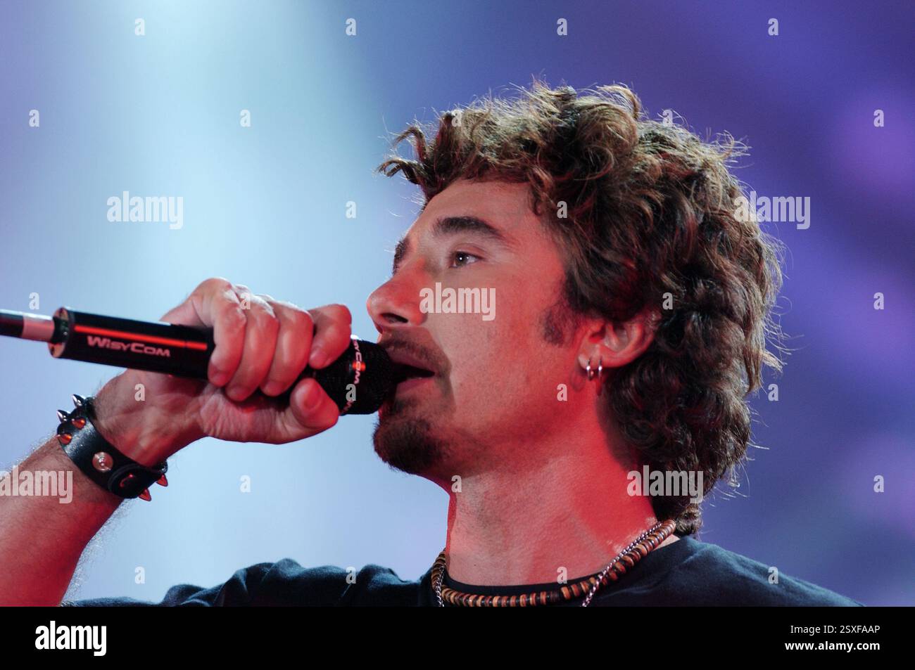 Verona Italy 18/09/2004: Federico Zampaglione,singer of Tiromancino ...