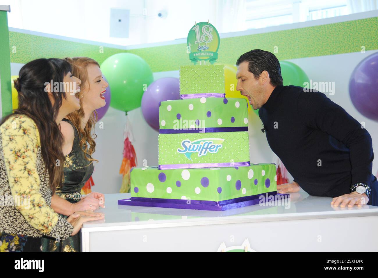 Swiffer teamed up with Maksim Chmerkovskiy and Kelly Williams Brown to ...