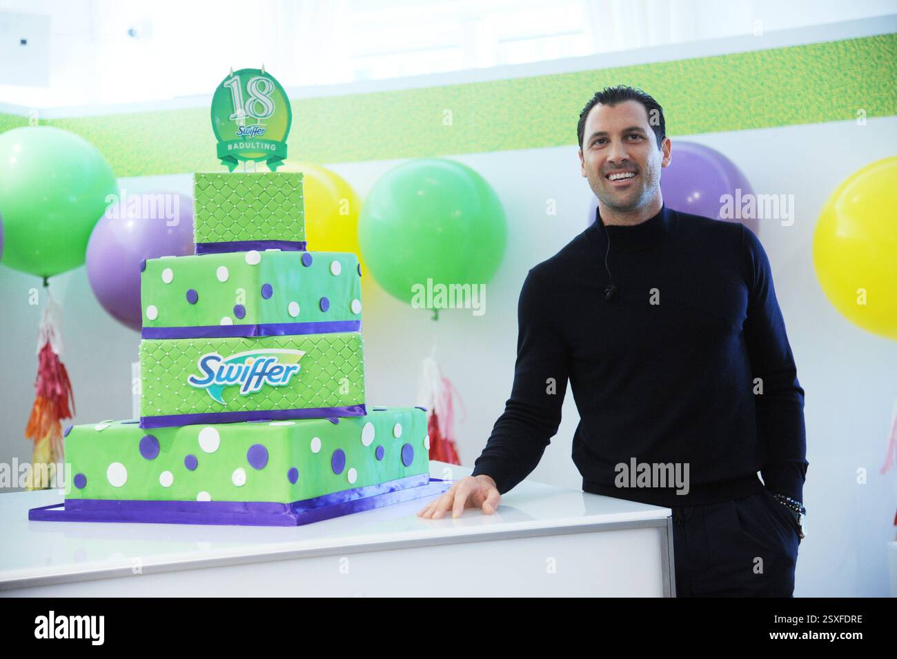 Swiffer teamed up with Maksim Chmerkovskiy and Kelly Williams Brown to ...