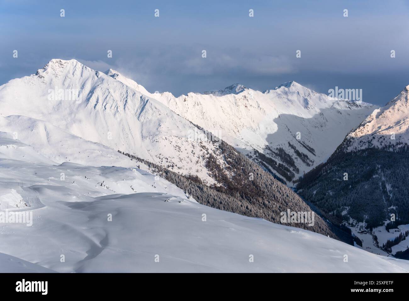 Winterlandschaft am Jaufenkamm, Jaufenpass auf 2000 m Höhe Aussicht ...