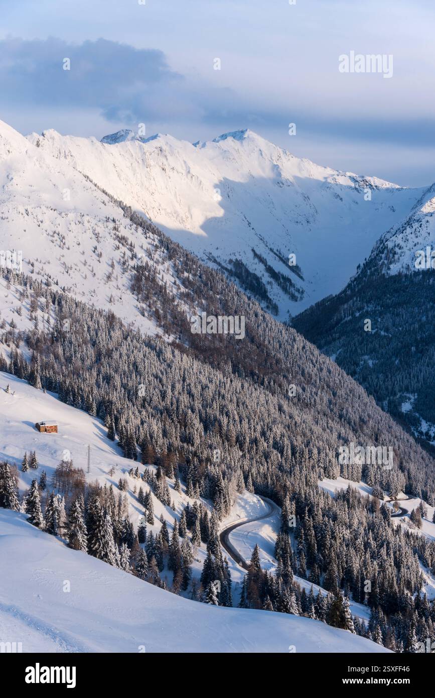 Winterlandschaft am Jaufenkamm, Jaufenpass auf 2000 m Höhe Aussicht ...
