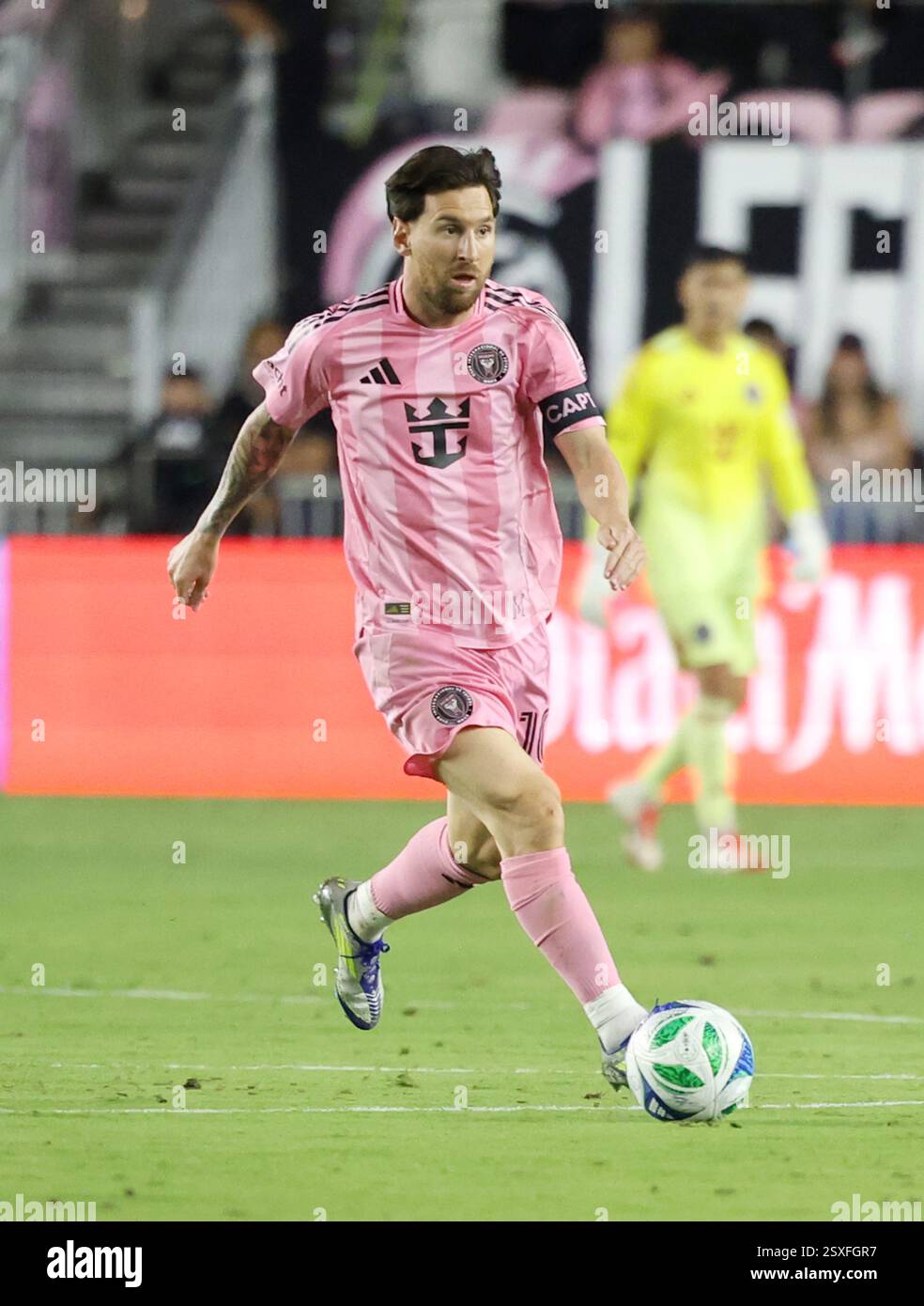 FORT LAUDERDALE, FLORIDA - FEBRUARY 22: Lionel Messi #10 of Inter Miami ...