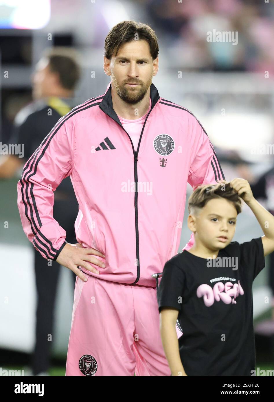FORT LAUDERDALE, FLORIDA - FEBRUARY 22: Lionel Messi #10 of Inter Miami ...