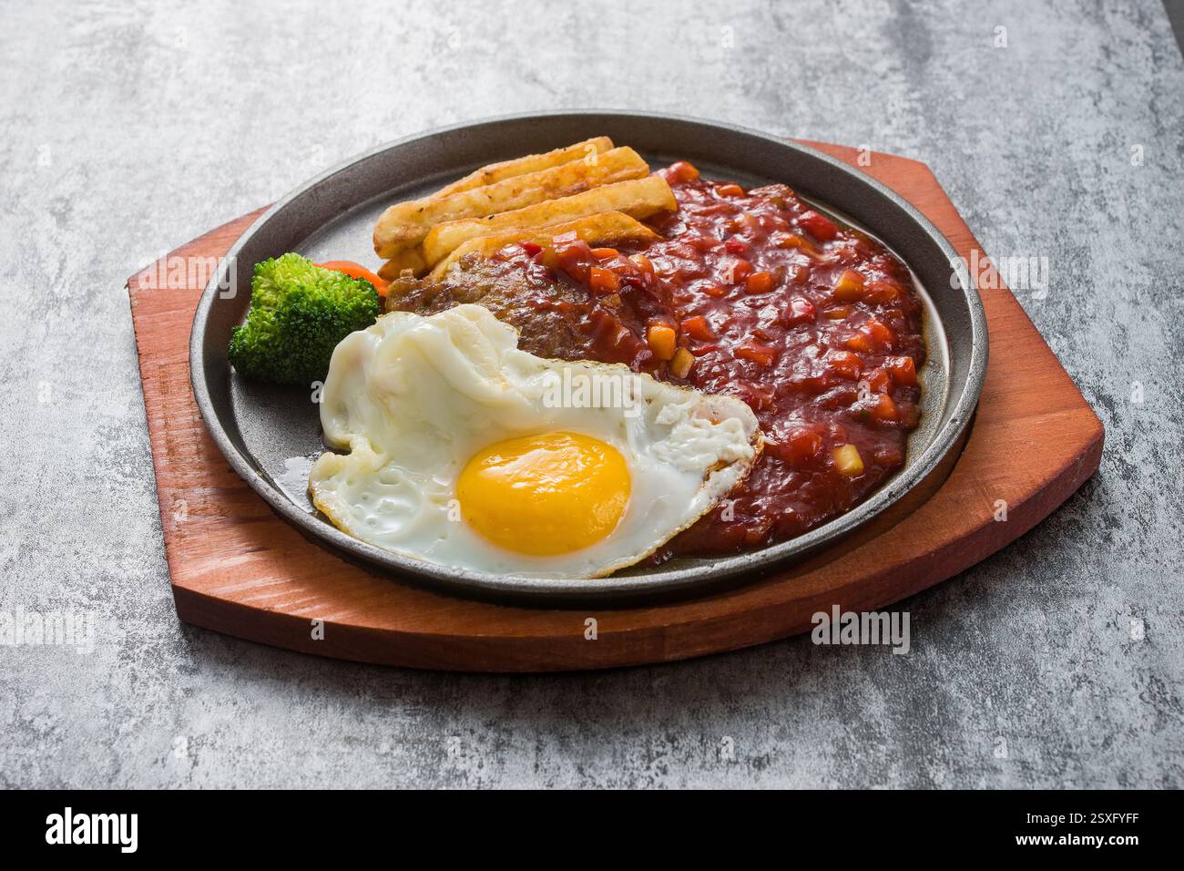 Close up delicious teppanyaki hi-res stock photography and images - Alamy