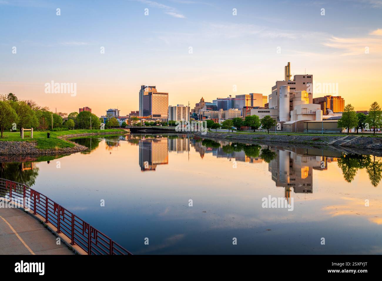 Rochester, Minnesota, USA downtown city skyline at dusk Stock Photo - Alamy