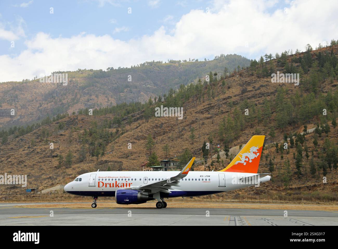Drukair plane at Paro International Airport in Bhutan Stock Photo - Alamy