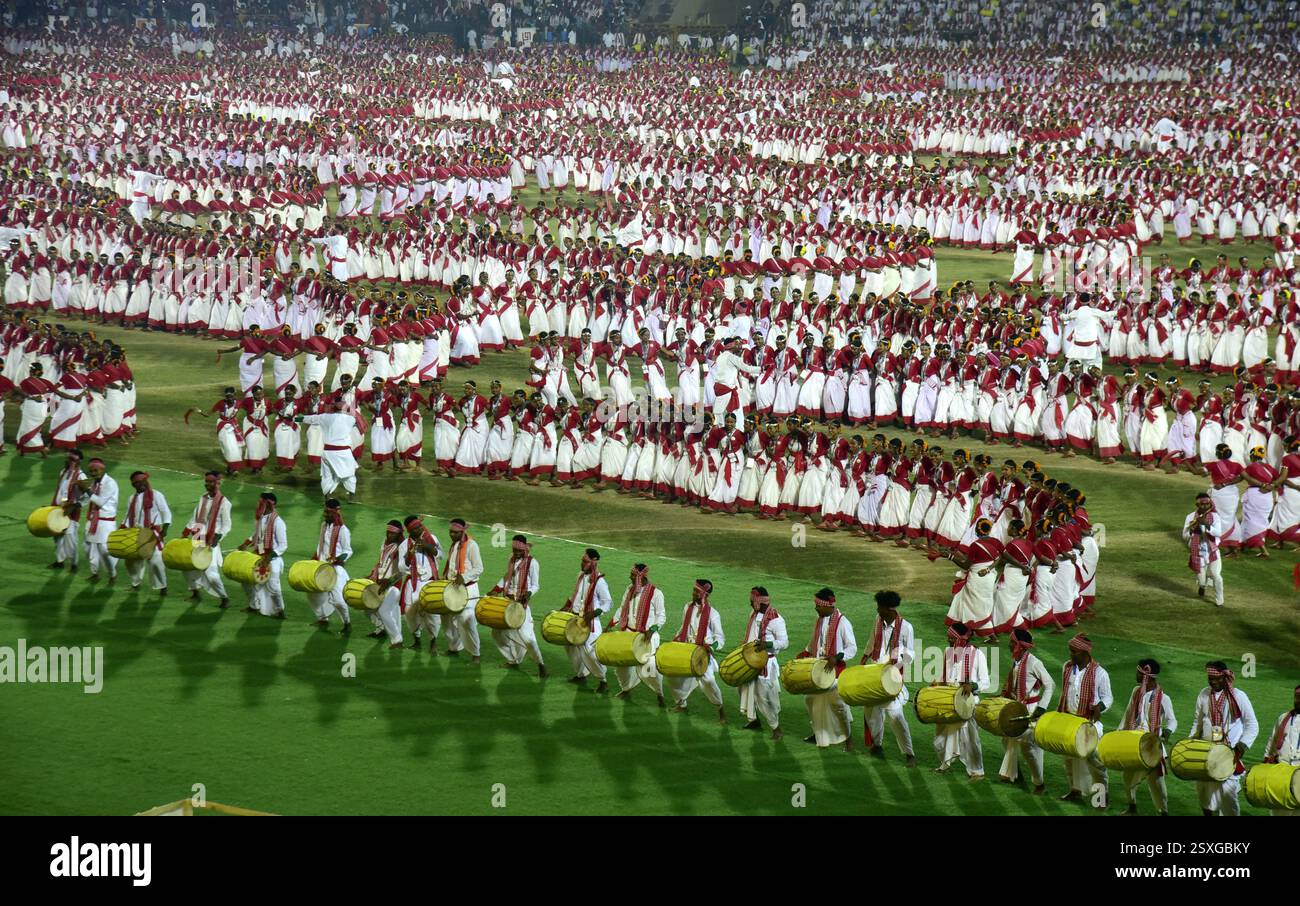 Guwahati, Guwahati, India. 24th Feb, 2025. Tea tribe Youth perform ...