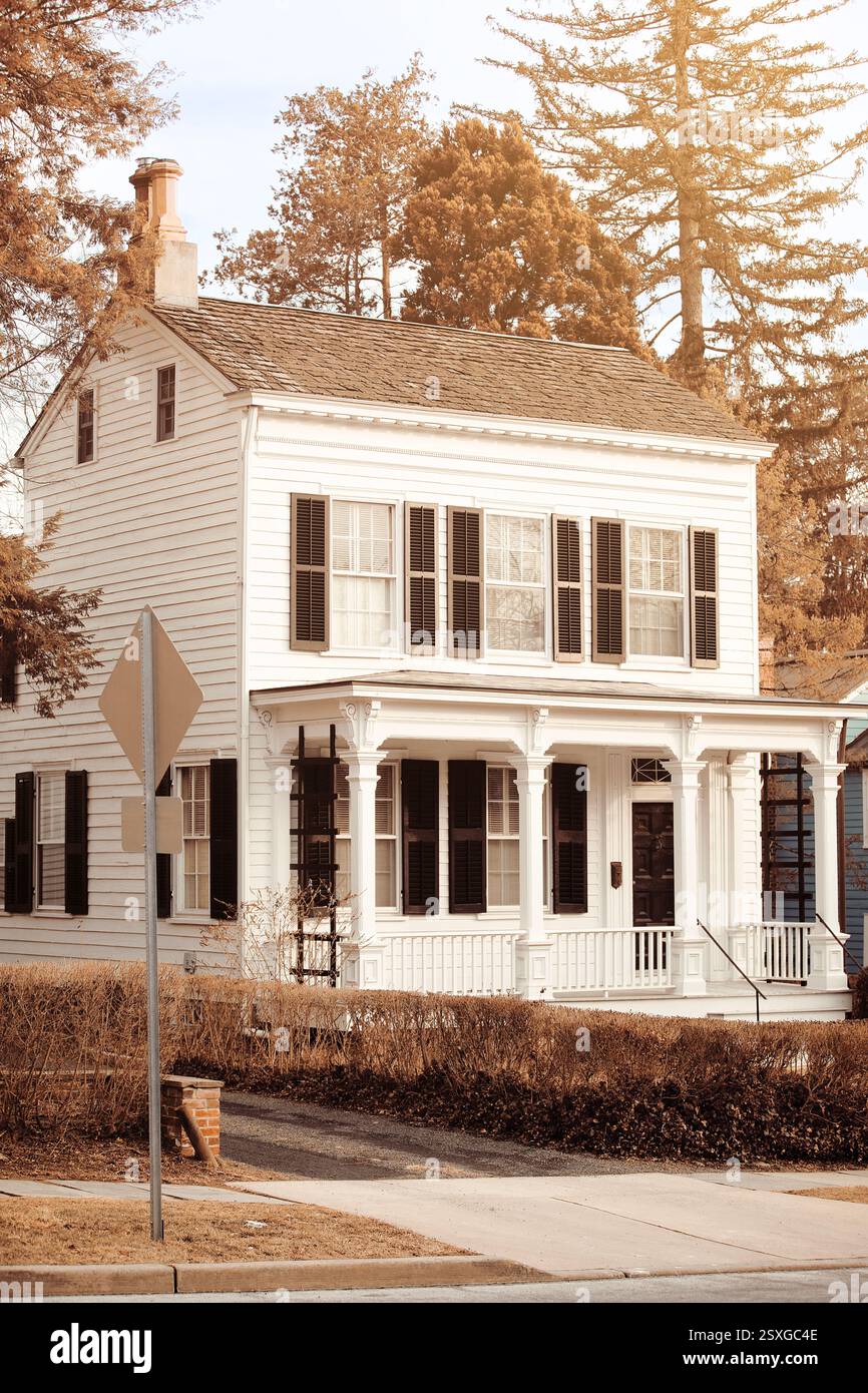 The facade of Einstein's house at 112 Mercer St. in Princeton, New ...
