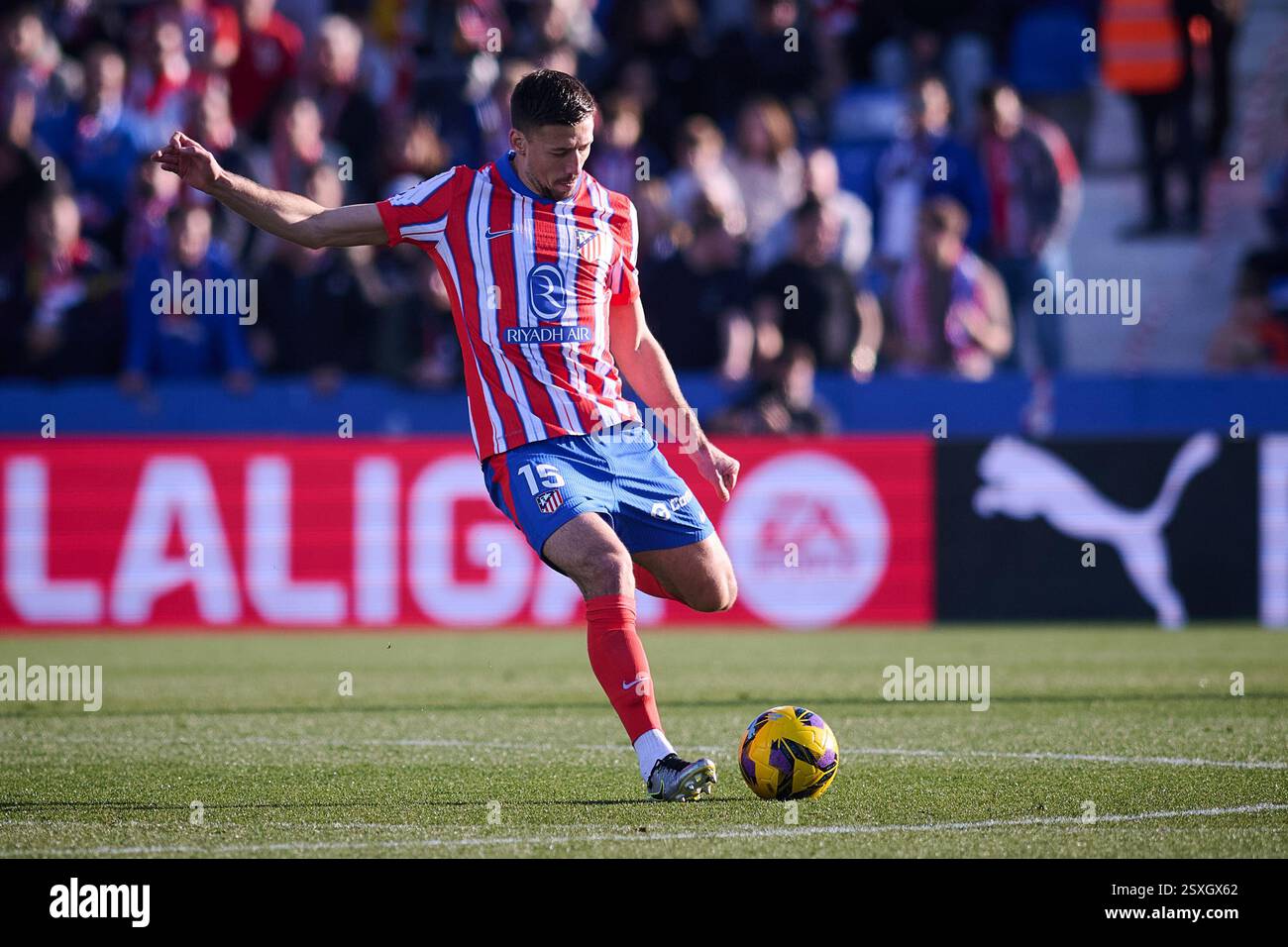 Leganes, Spain. 18th Jan, 2025. Atletico de Madrid's Clement Lenglet ...