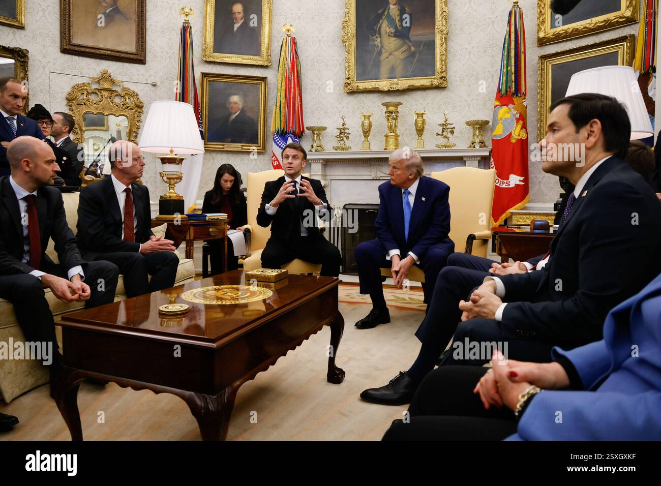 US President Donald Trump and French President Emmanuel Macron meet in ...