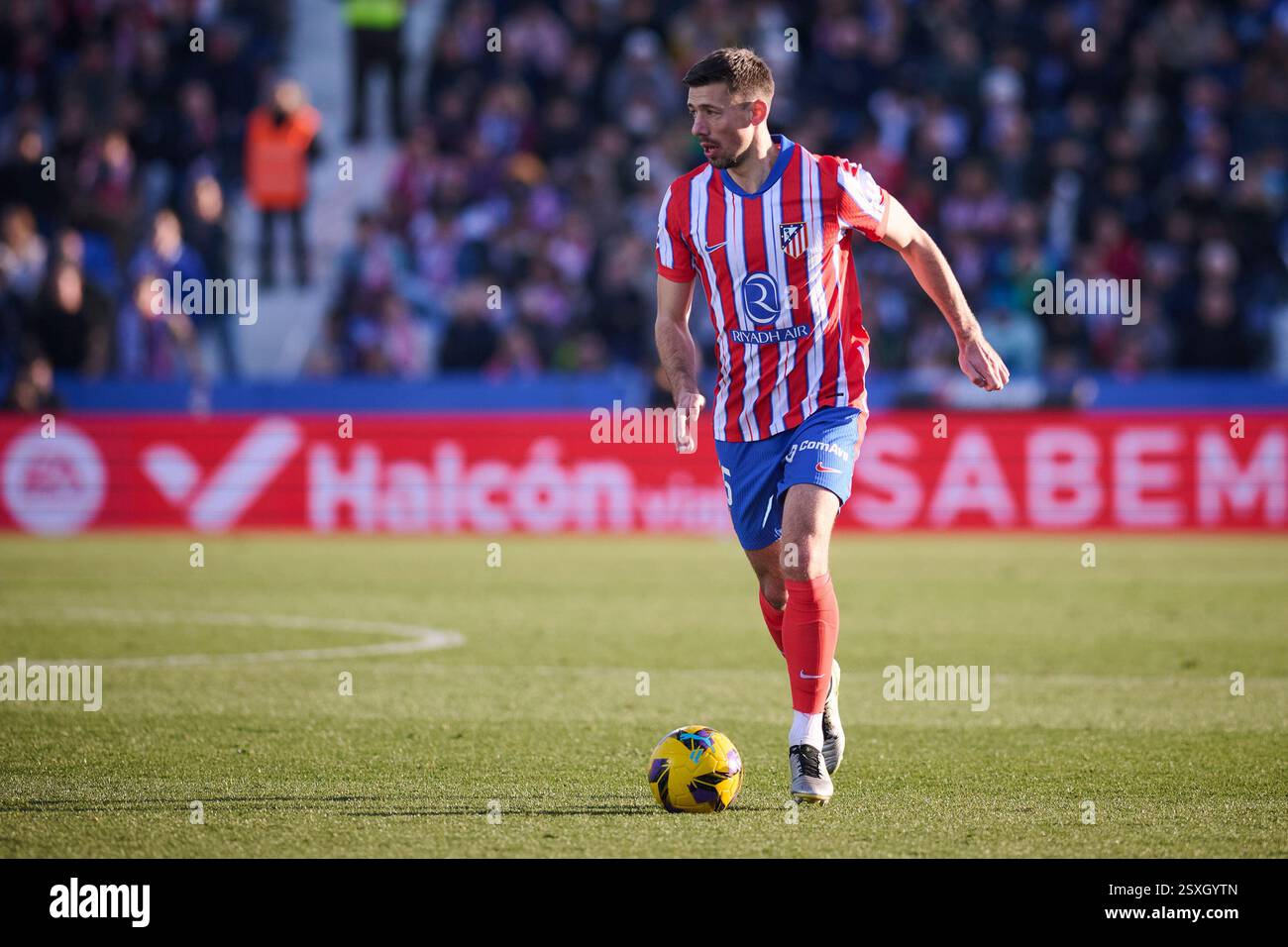 Leganes, Spain. 18th Jan, 2025. Atletico de Madrid's Clement Lenglet ...