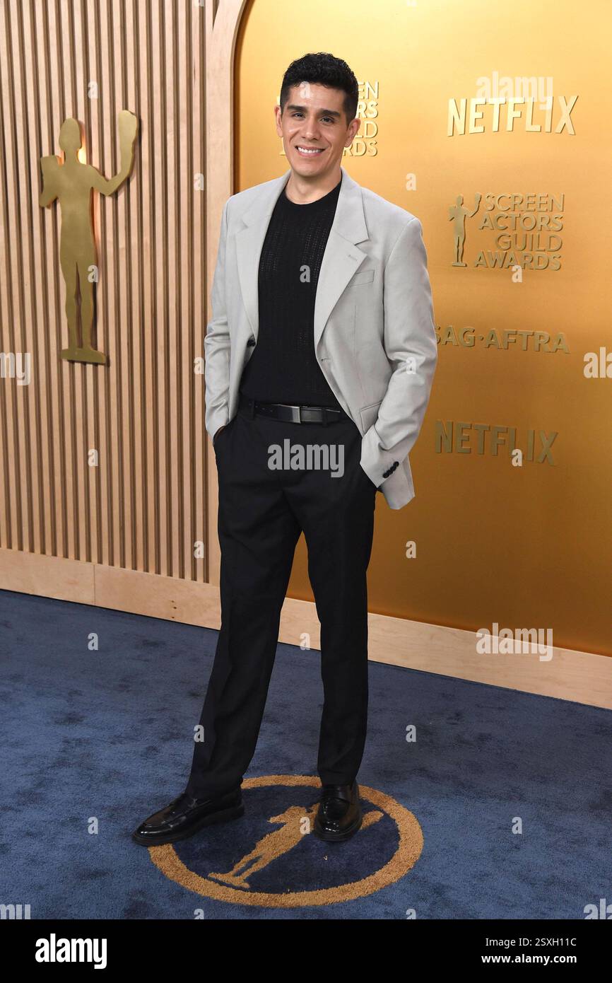 Patrick Gomez bei der Verleihung der 31. Screen Actors Guild Awards 2025 im Shrine Auditorium ...