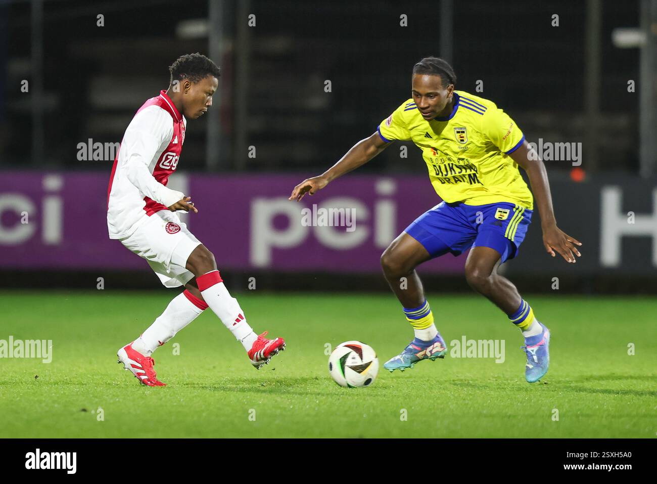 AMSTERDAM, NETHERLANDS - FEBRUARY 24: Tyrique Mercera of Cambuur during ...