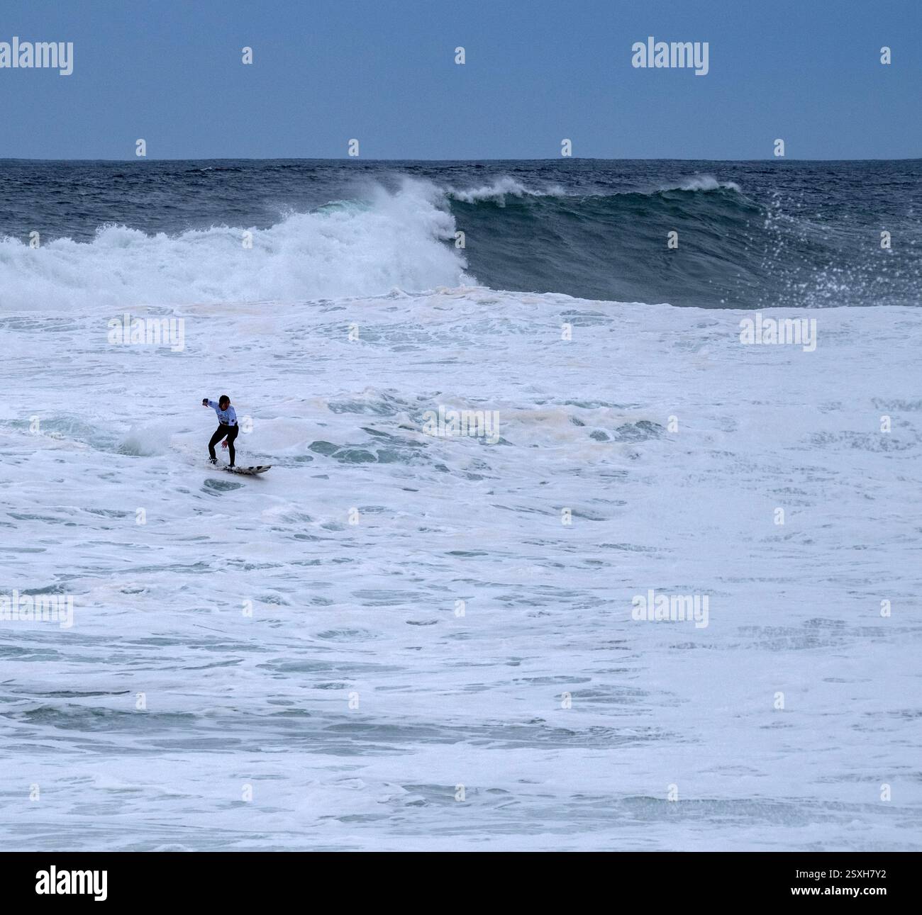 9 meters waves during the 11th edition of La Vaca Gigante , the Big ...