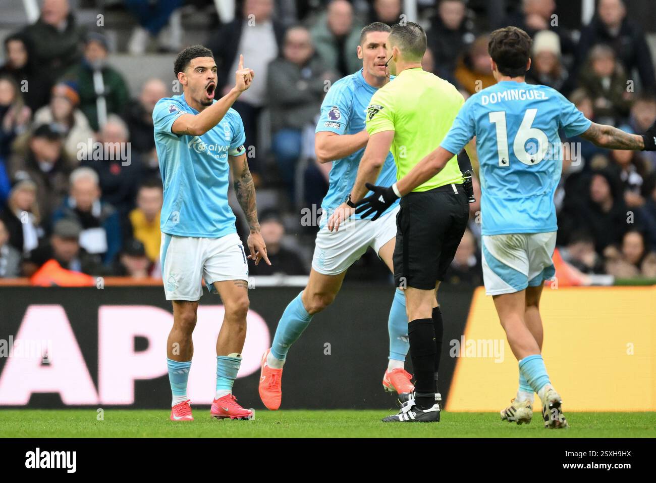 Morgan Gibbs-White of Nottingham Forest gestures to Referee, Jarred ...
