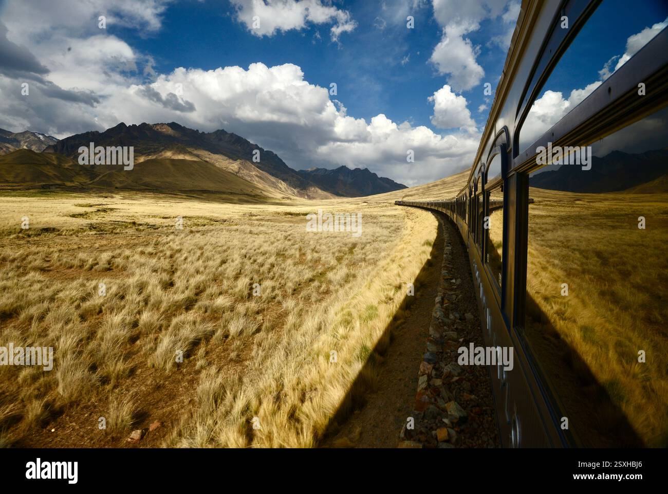 Train to Titicaca, Peru Stock Photo - Alamy