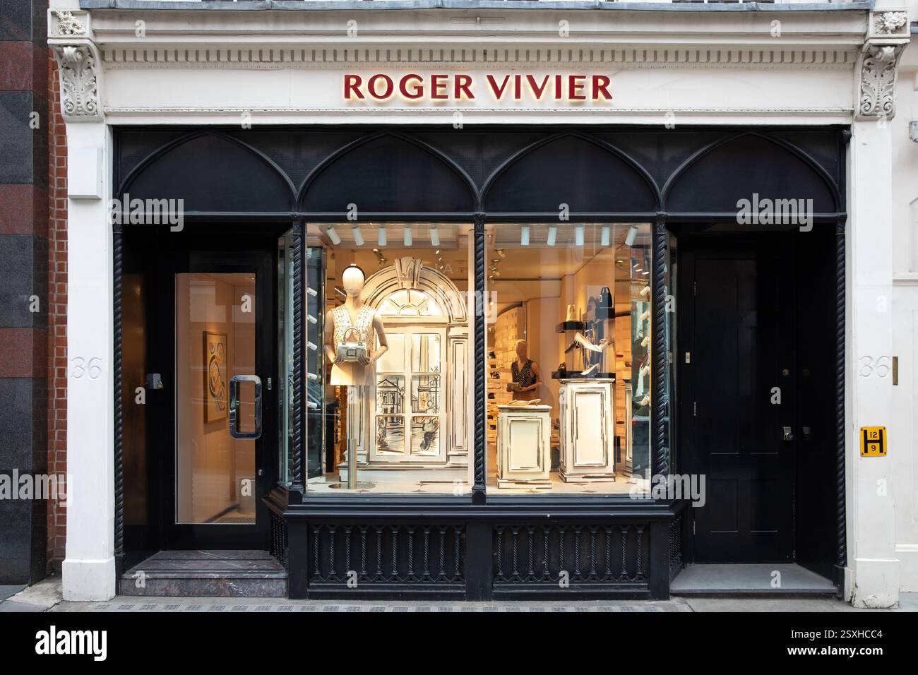 Roger Vivier store Stock Photo - Alamy