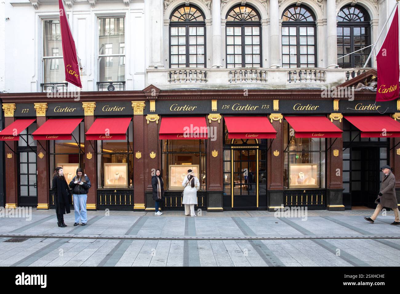 Cartier Store, New Bond Street, London Stock Photo - Alamy