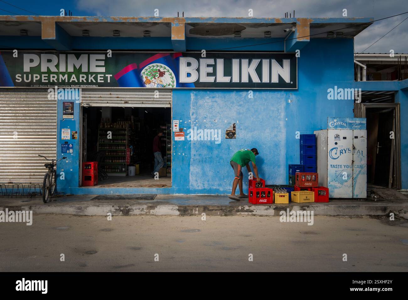 Convenience store on the island of Caye Caulker, Belize Stock Photo - Alamy