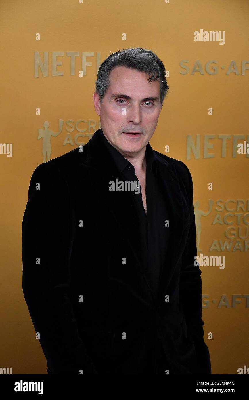 Rufus Sewell attends the 31st Annual Screen Actors Guild Awards at ...
