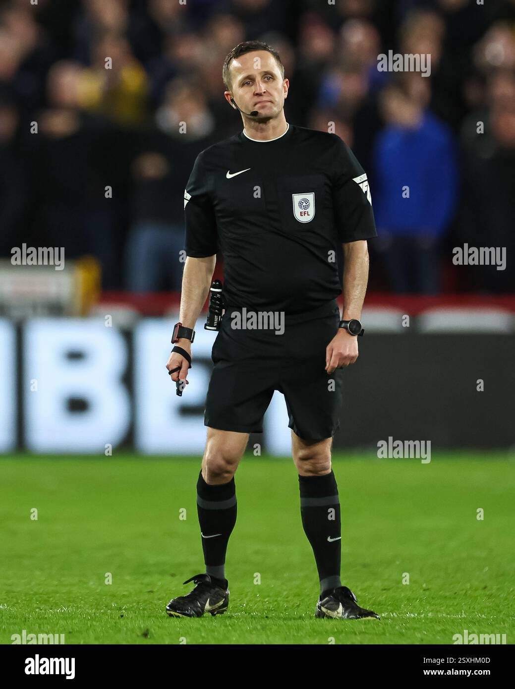 Referee David Webb during the Sky Bet Championship match Sheffield ...