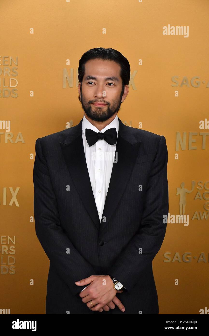 Shinnosuke Abe attends the 31st Annual Screen Actors Guild Awards at ...